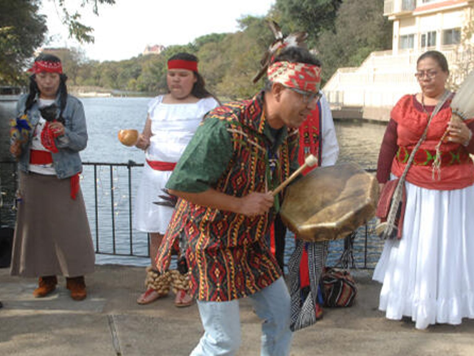 Hays County indigenous residents push U.T. for return of remains