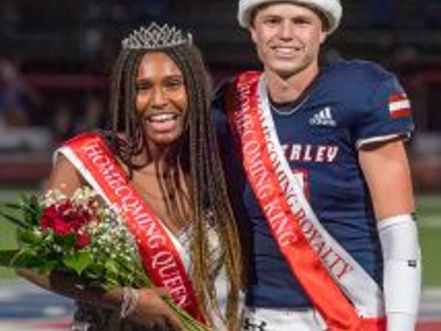 Texans crown king and queen