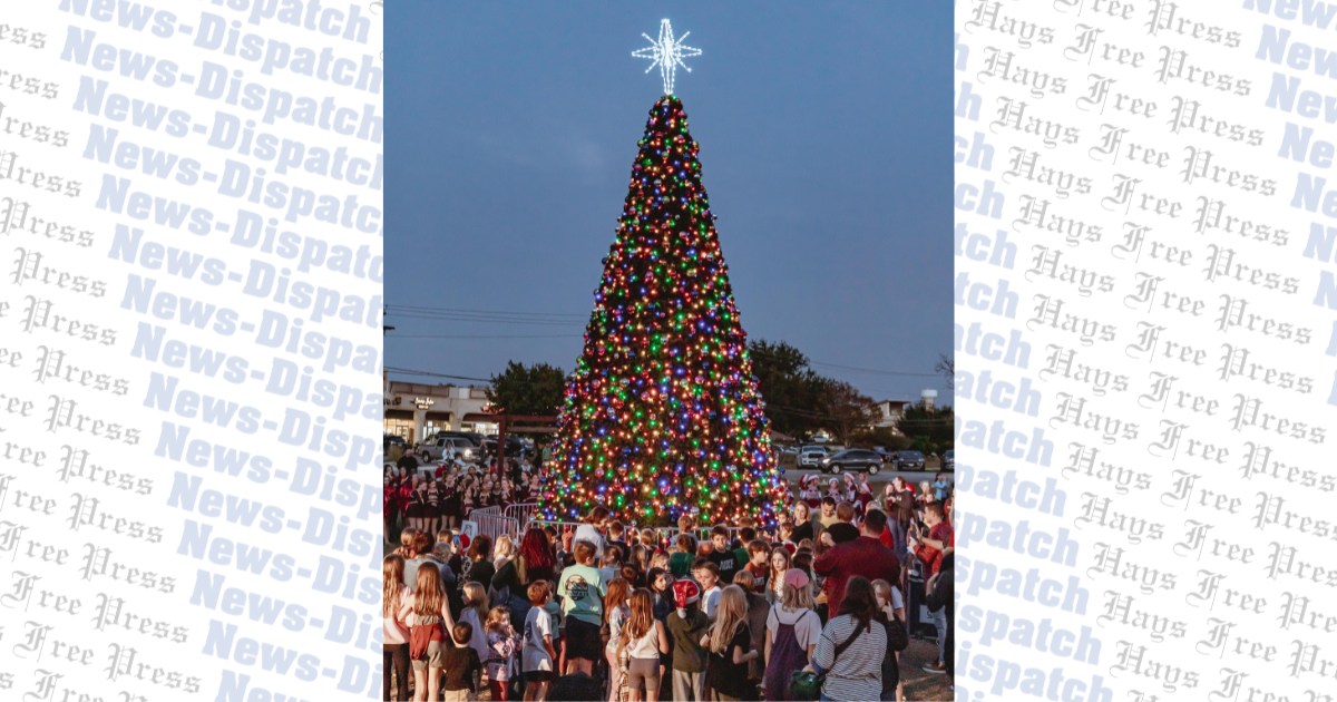 Downtown Dripping Springs Christmas tree lights up the season